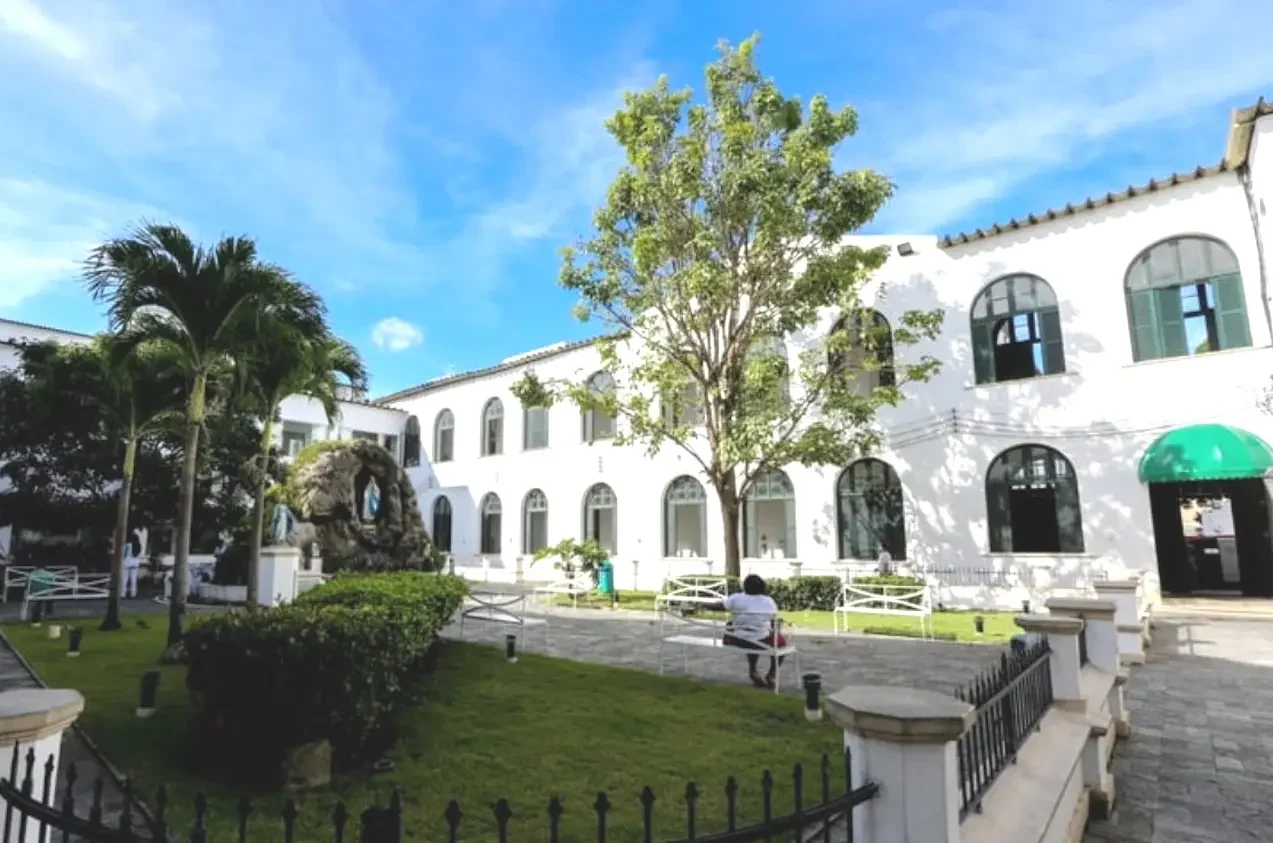 Santa Casa da Bahia abre vaga para Auxiliar Administrativo - Empregos ... Santa Casa da Bahia abre vaga para Auxiliar Administrativo - Empregos ...